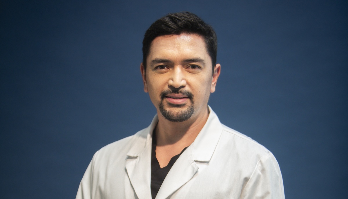 Dra. Rodrigo Olivares Miranda | Clinica Bupa Santiago